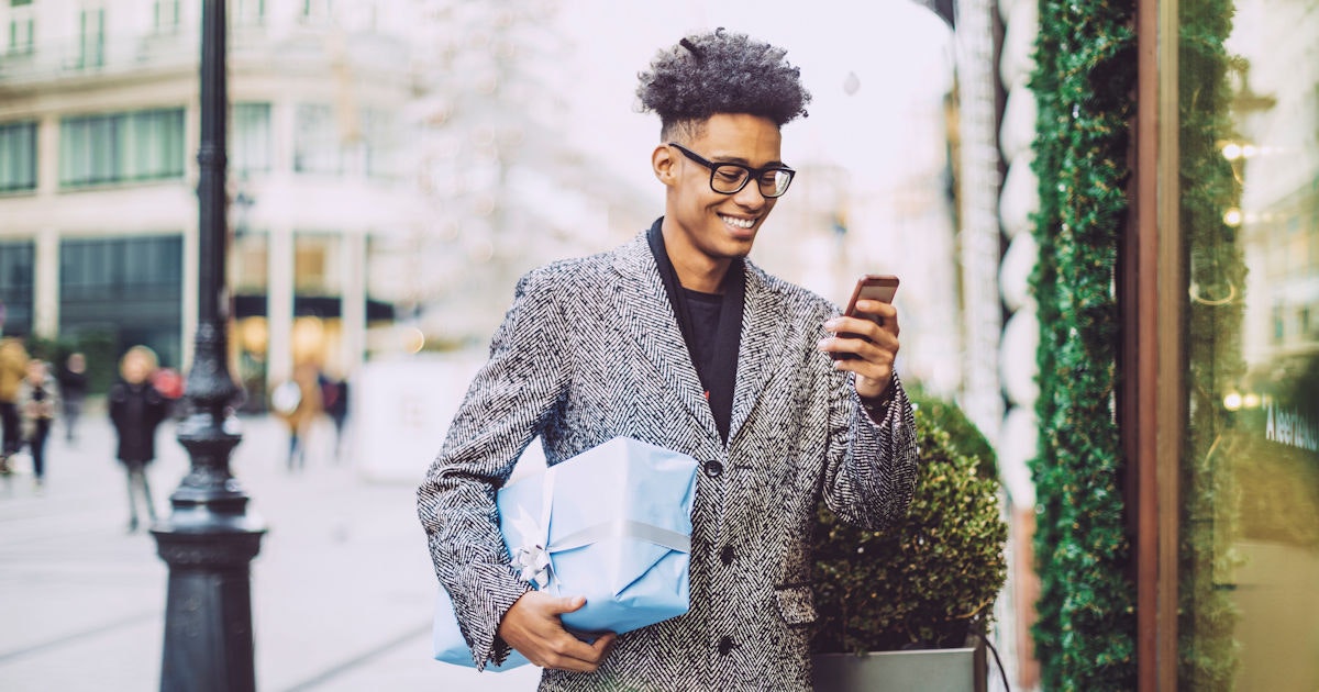 Throw the Best Secret Santa with These 5 Apps | WhistleOut