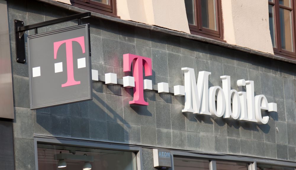 T-Mobile's Go5G Next Plan Will Soon Offer $5 Smartwatch Connectivity ...