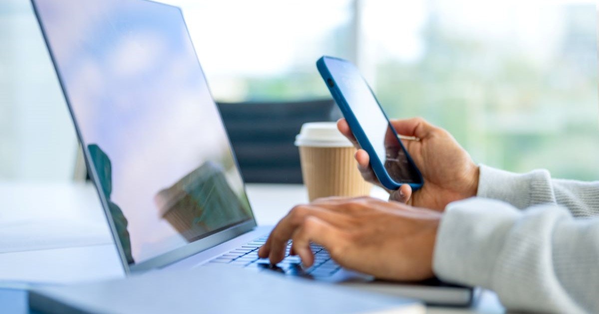 How to Bundle Your Home Internet and Cell Phone Plan for the Best Deal ...
