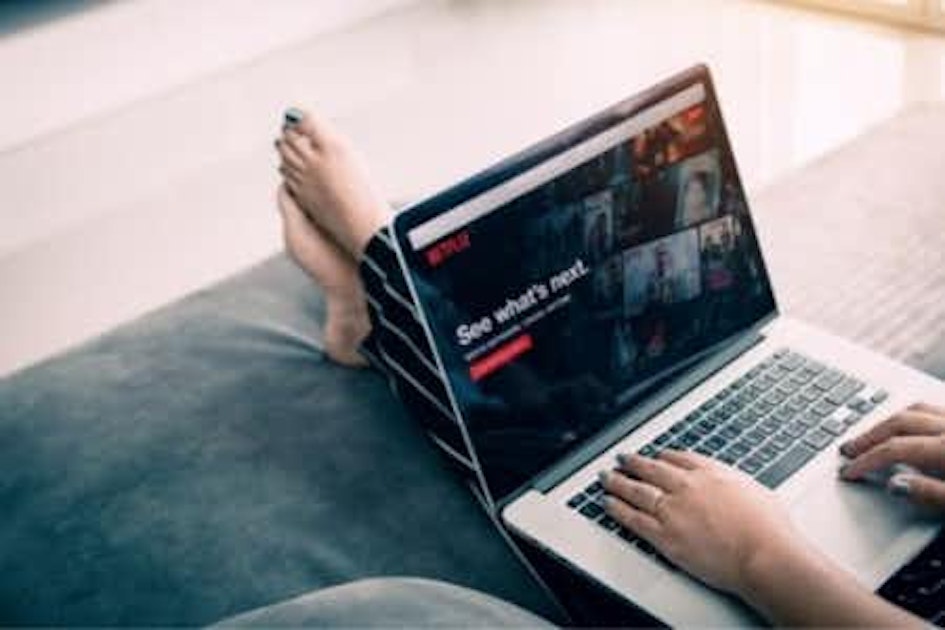 How to Download Netflix Shows and Movies to Watch Offline | WhistleOut